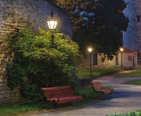 30 Unique Outdoor Wall Lighting Ideas for Your Space | Jaquar