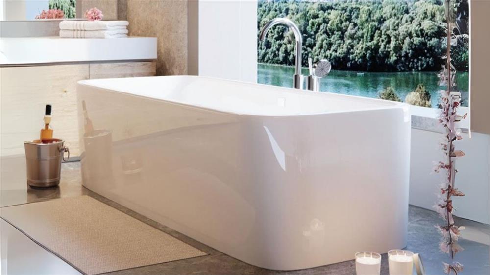 10 Modern Bathtub Designs to Transform Your Bathroom