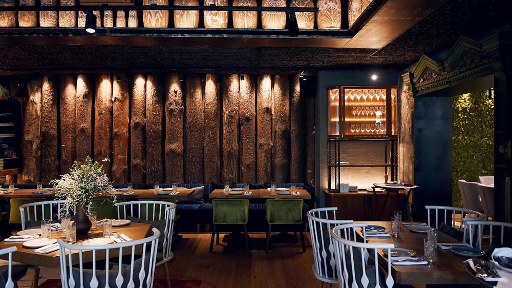 9 Lighting Ideas to Enhance Your Restaurant's Ambiance