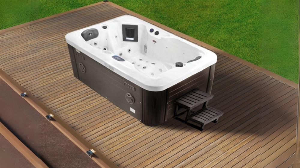 Smart Bathroom Accessories for the Ultimate High-Tech Spa