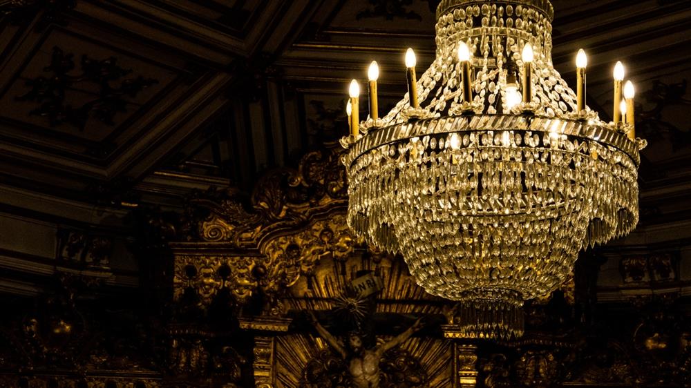 8 Creative Ways to Incorporate Lighting into Your Home's Decor