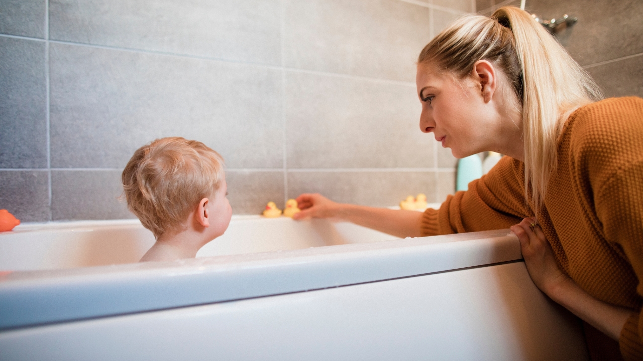 7 Essential Bathtub Safety Tips for Families